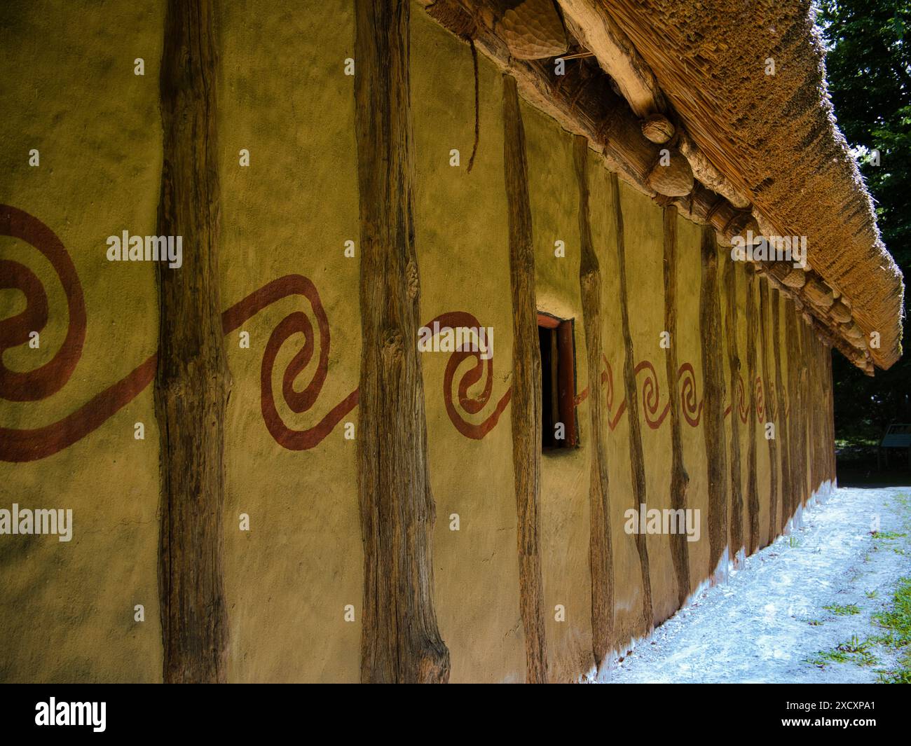 Longhouse design hi-res stock photography and images - Alamy