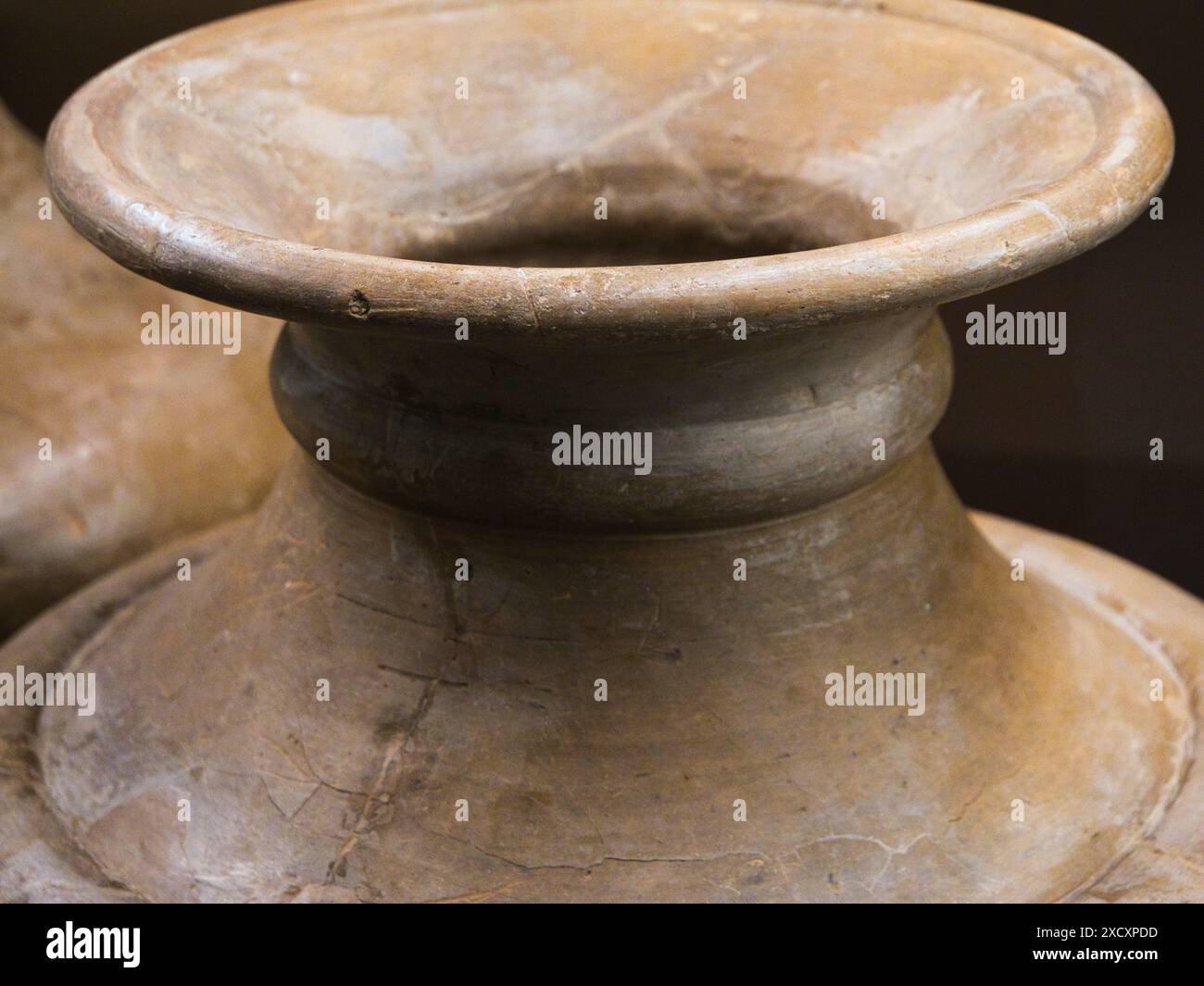 Ancient celtic pottery hi-res stock photography and images - Alamy