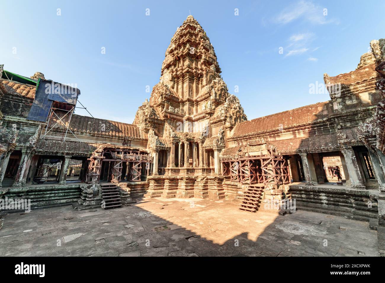 Upper gallery and one of towers at main Temple Mountain of ancient ...
