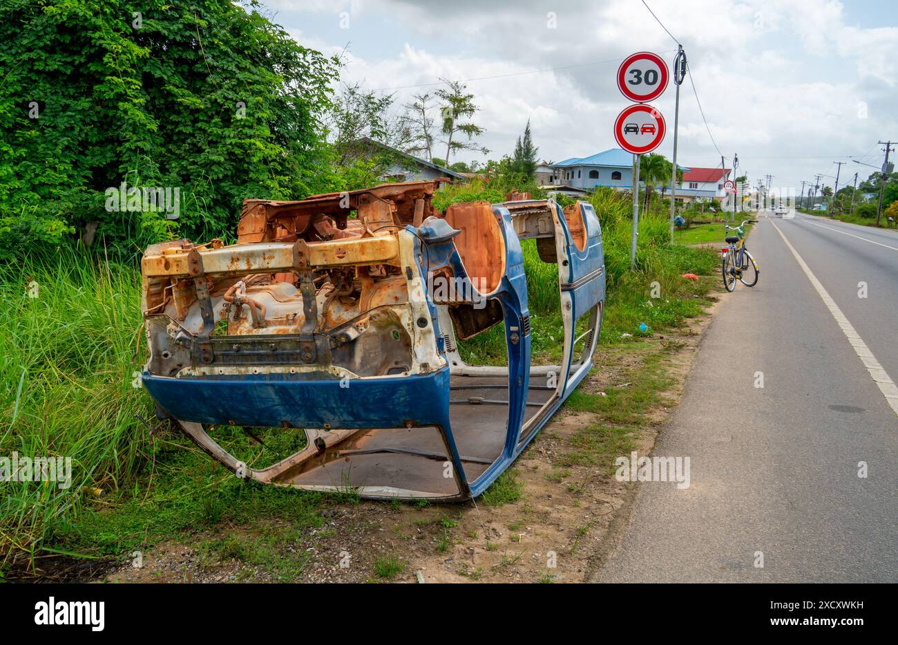 Car side wreck hi-res stock photography and images - Alamy