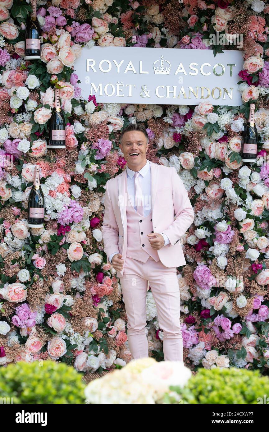 A man colour codes his outfit on Day Two of Royal Ascot at Ascot ...