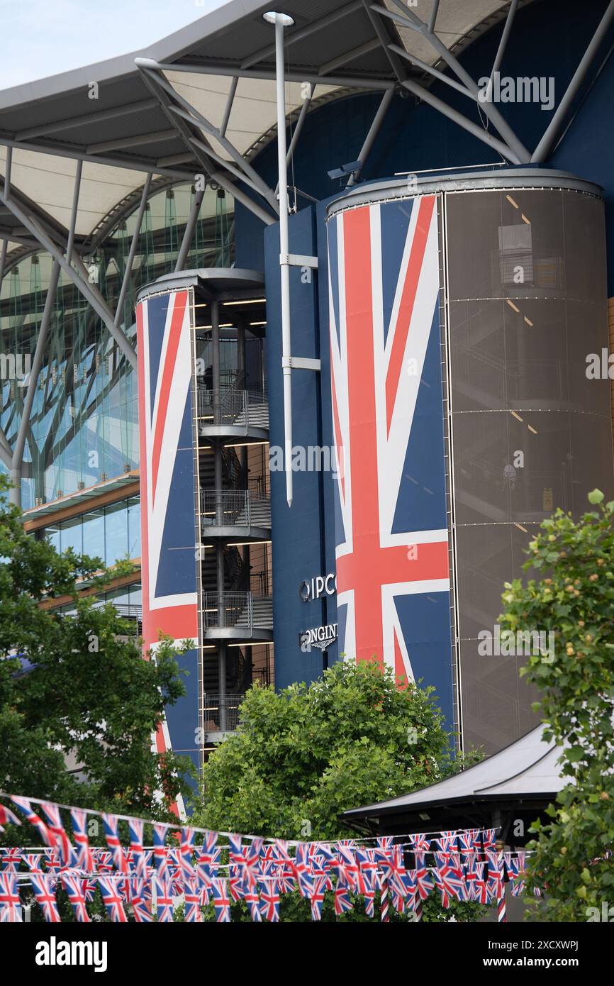 Royal ascot photos 2024 hi-res stock photography and images - Alamy