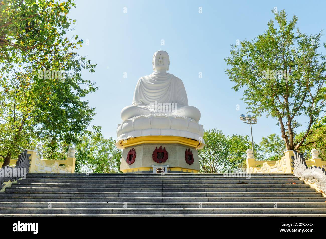 Duc son pagoda hi-res stock photography and images - Alamy