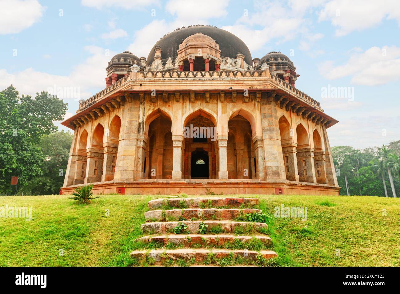 Awesome view of Muhammad Shah's Tomb at Lodi Gardens in Delhi, India ...