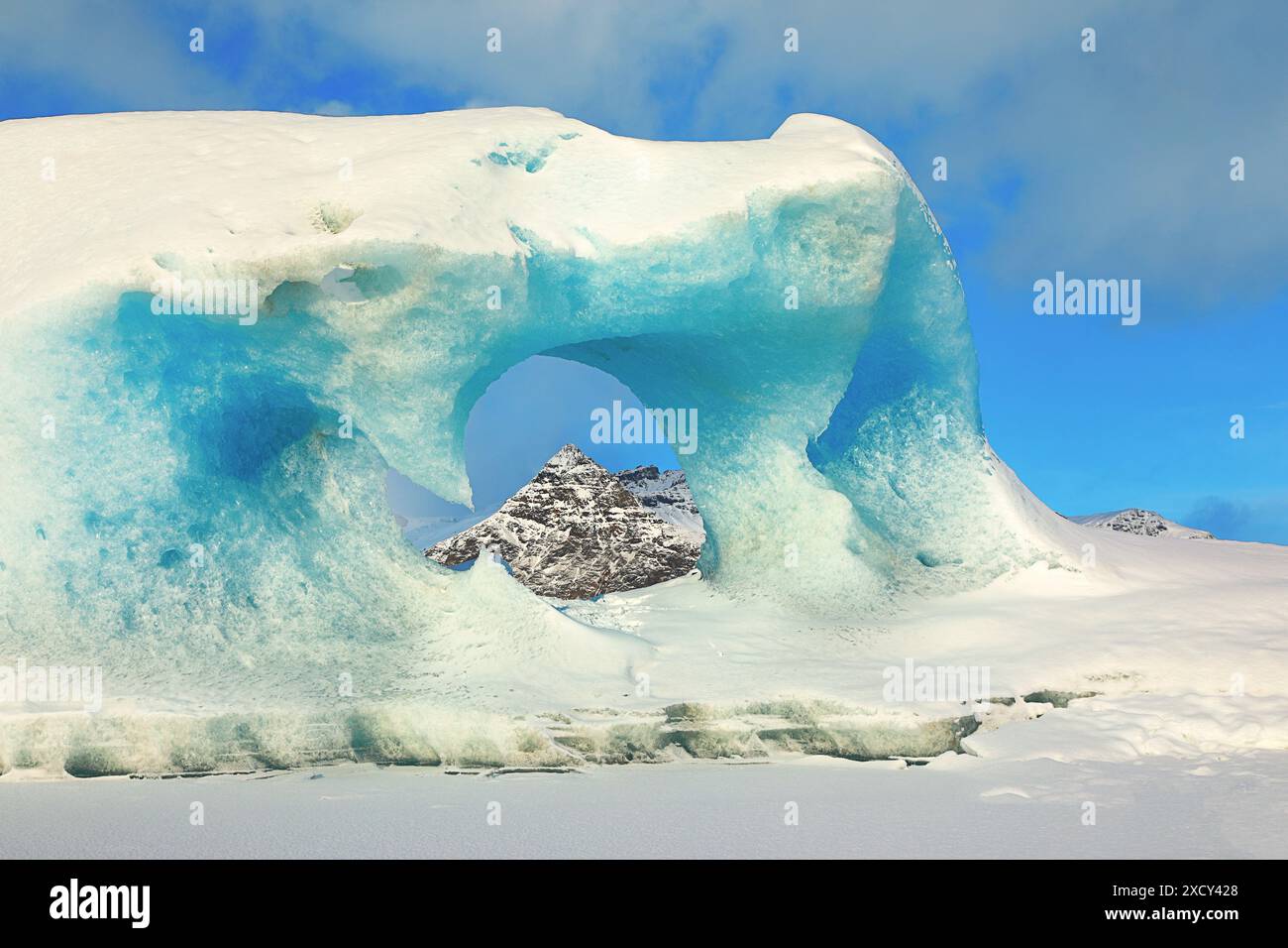 geography / travel, Iceland, iceberg on the crust over Fjallsarlon ...