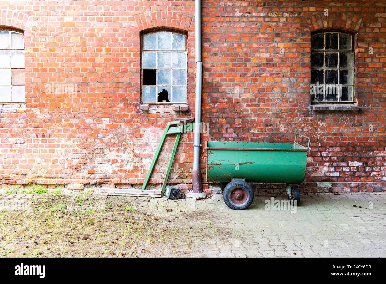 Septic tank farm hi-res stock photography and images - Alamy