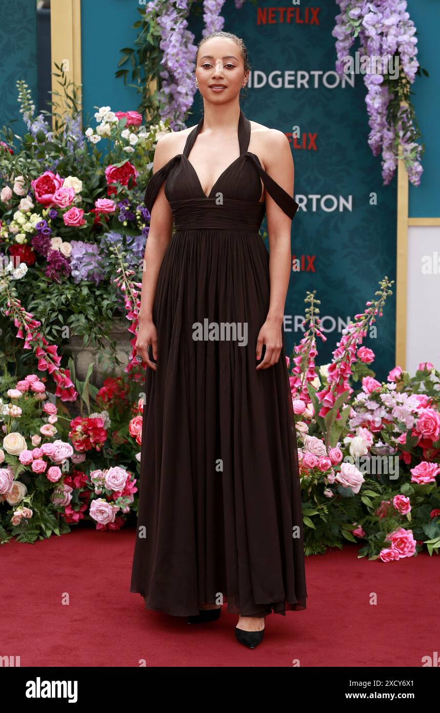 Emma naomi hi-res stock photography and images - Alamy