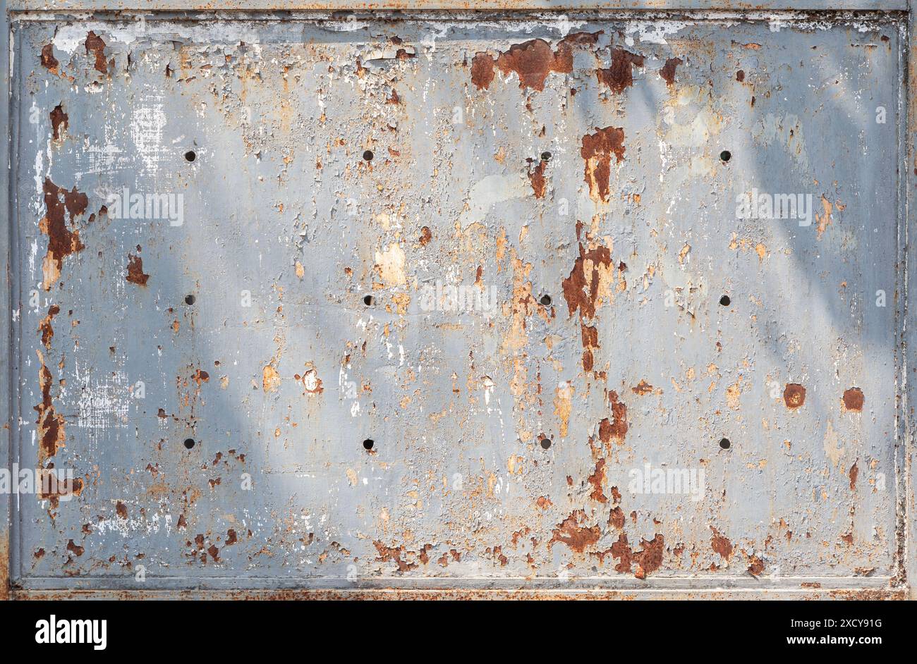 Messy plate hi-res stock photography and images - Alamy