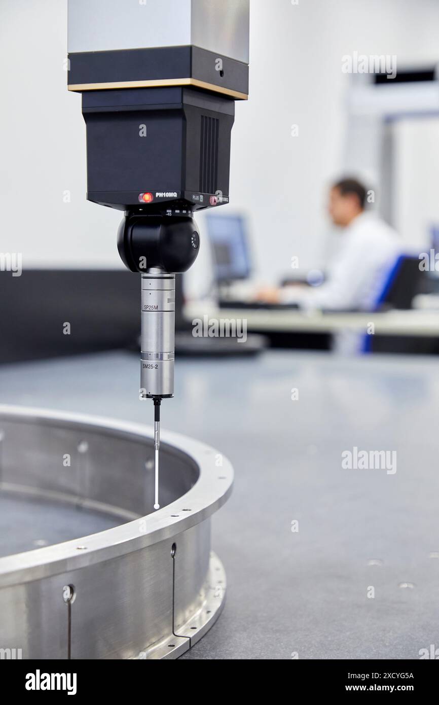 CMM, Coordinate Measuring Machine, Service dimensional measuring machine. Innovative Metrology ...
