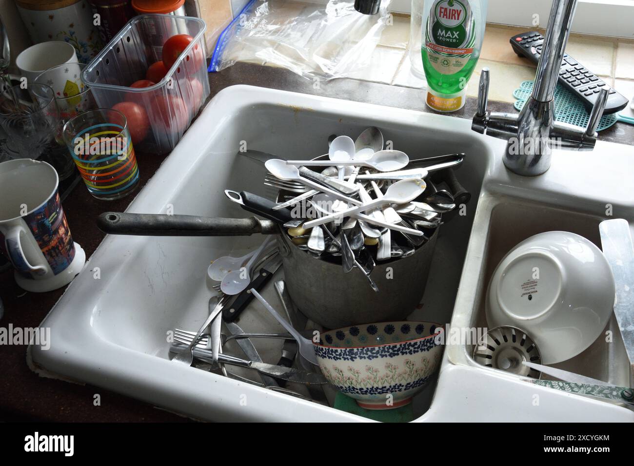 Kitchen aftermath hi-res stock photography and images - Alamy