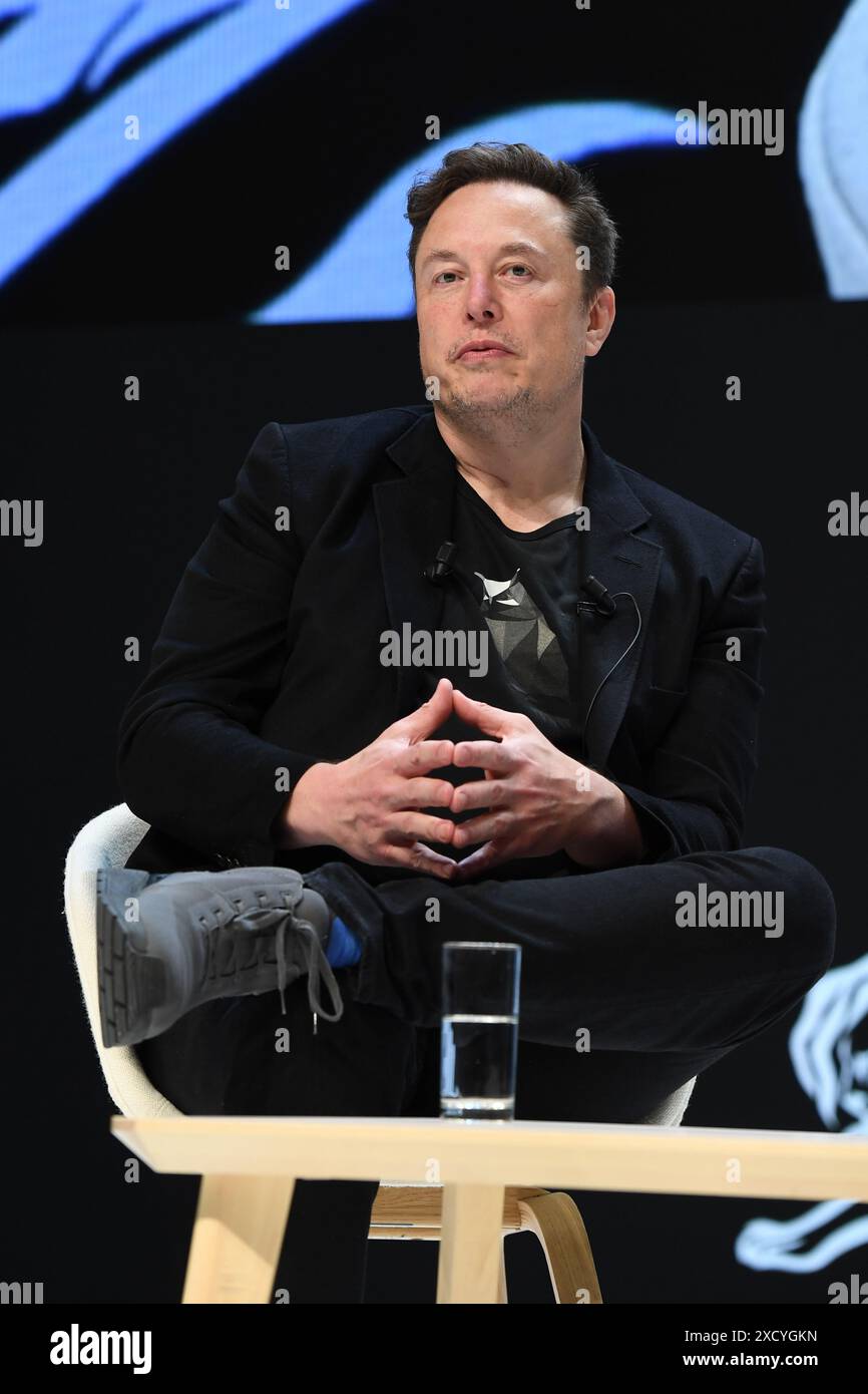 CANNES, FRANCE - JUNE 19: Elon Musk speaking during the Cannes Lions ...