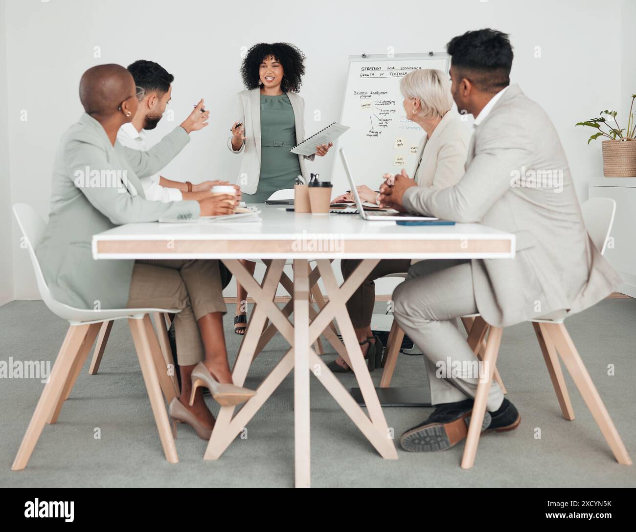 Business leader explaining employees hi-res stock photography and ...