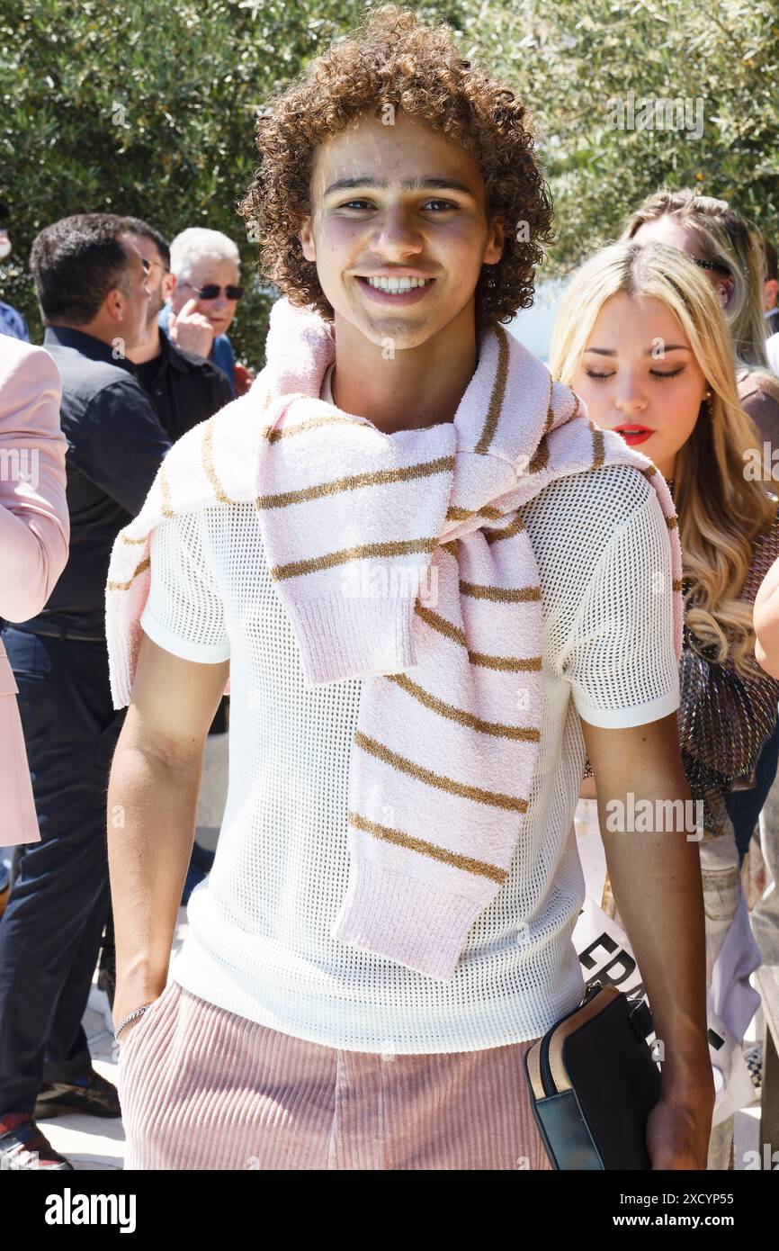 Miss jeunesse france hi-res stock photography and images - Alamy