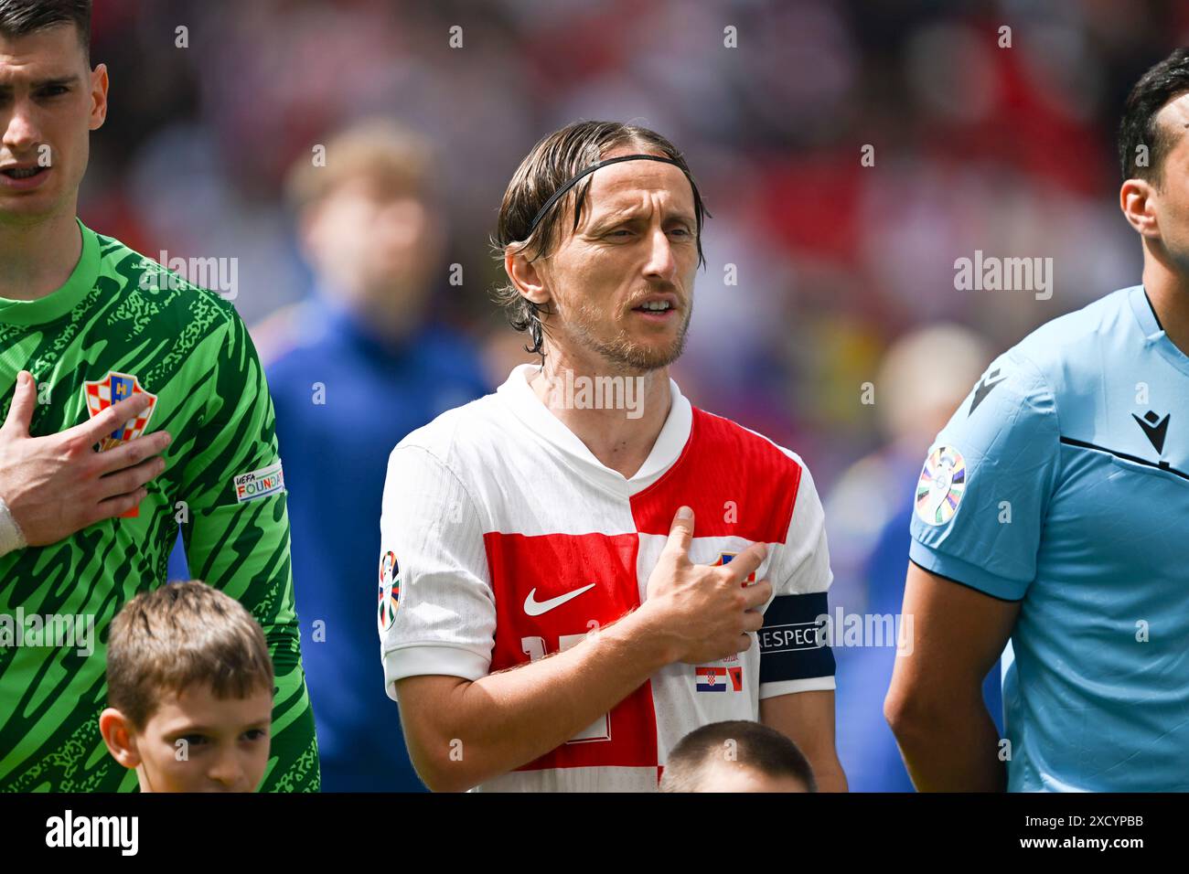 Hamburg. 19th June, 2024. Luka Modric of Croatia sings the national ...