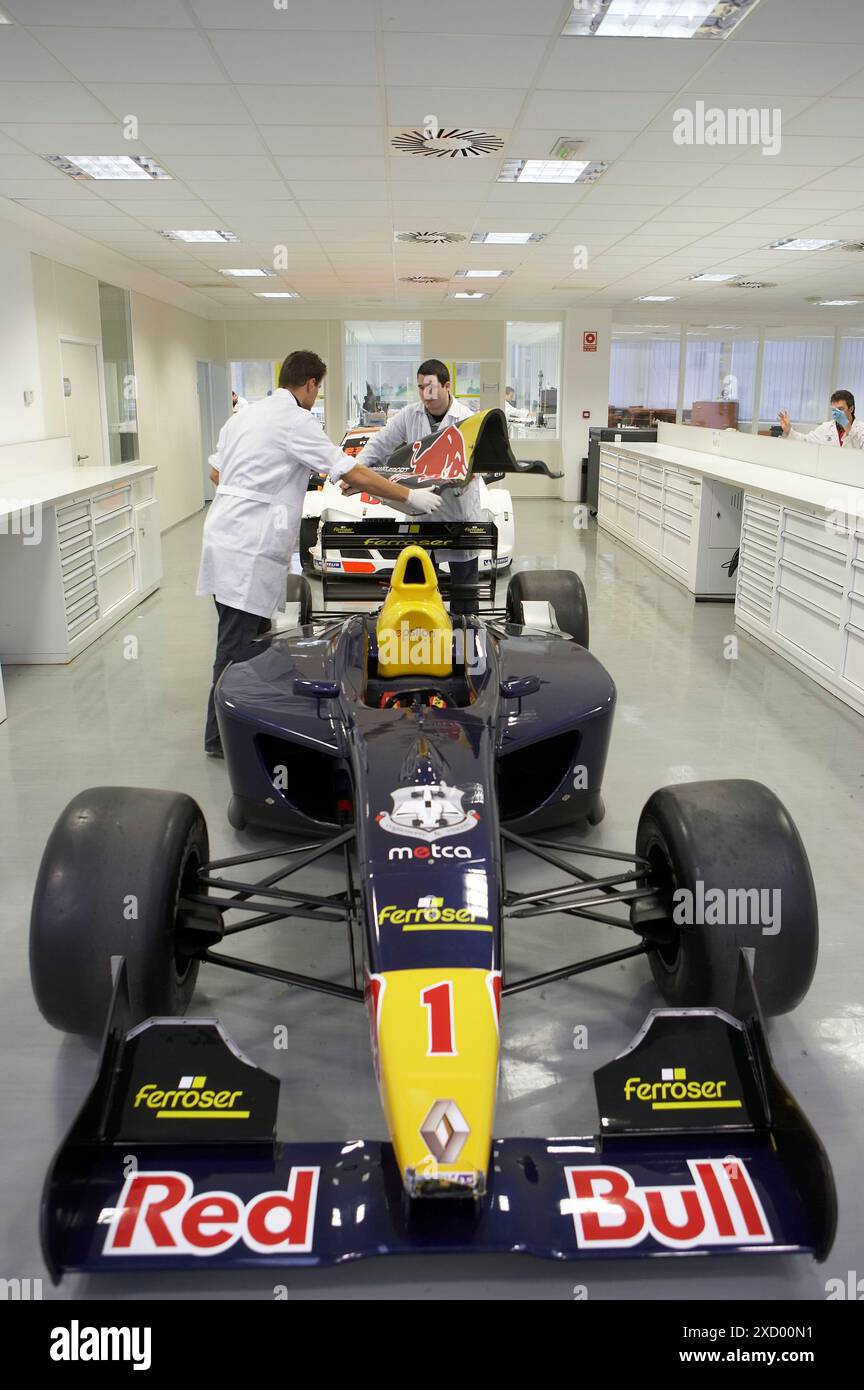 High performance mechanics hi-res stock photography and images - Alamy