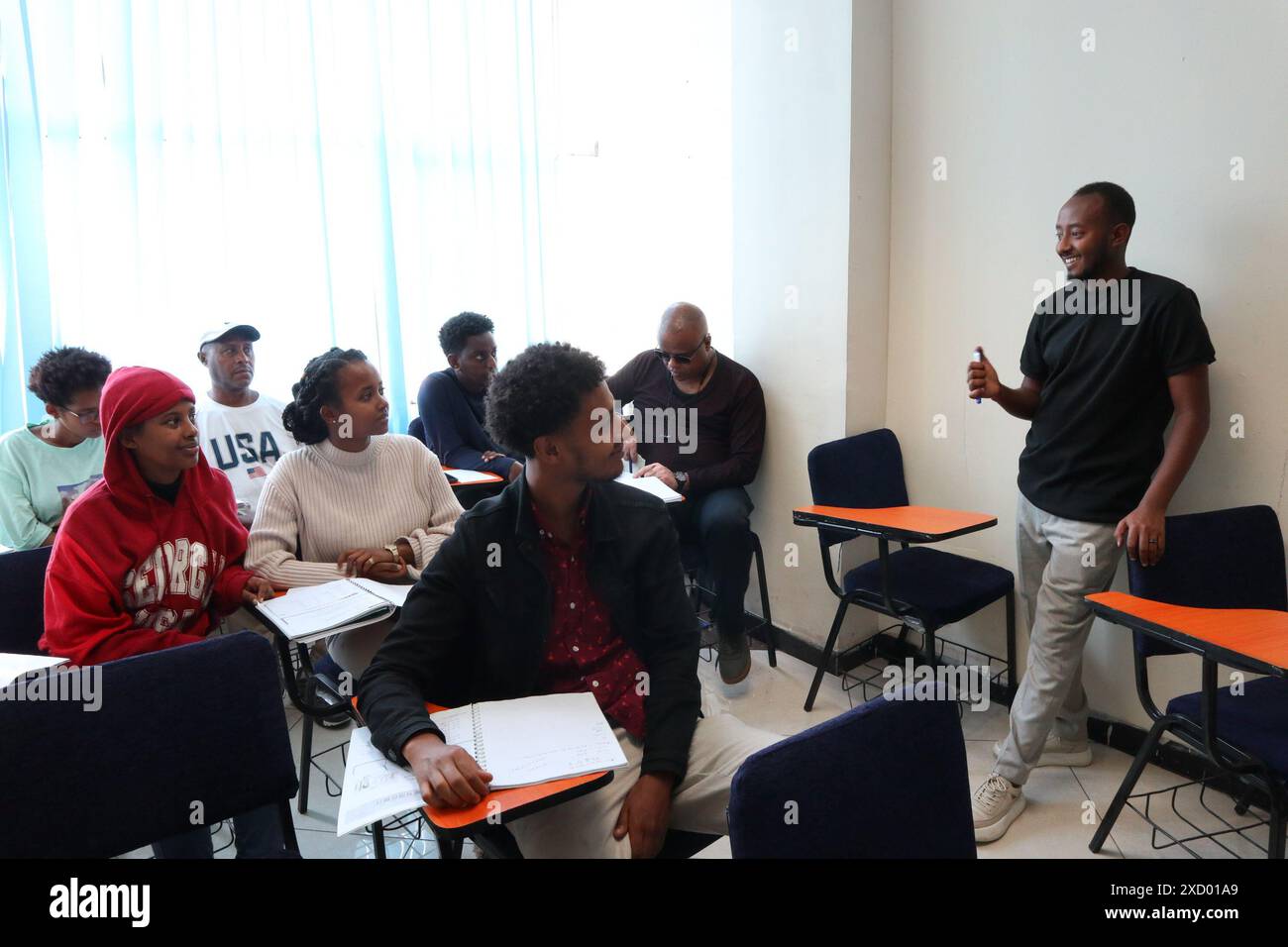 (240619) -- ADDIS ABABA, June 19, 2024 (Xinhua) -- Kaleab Zelalem (1st ...