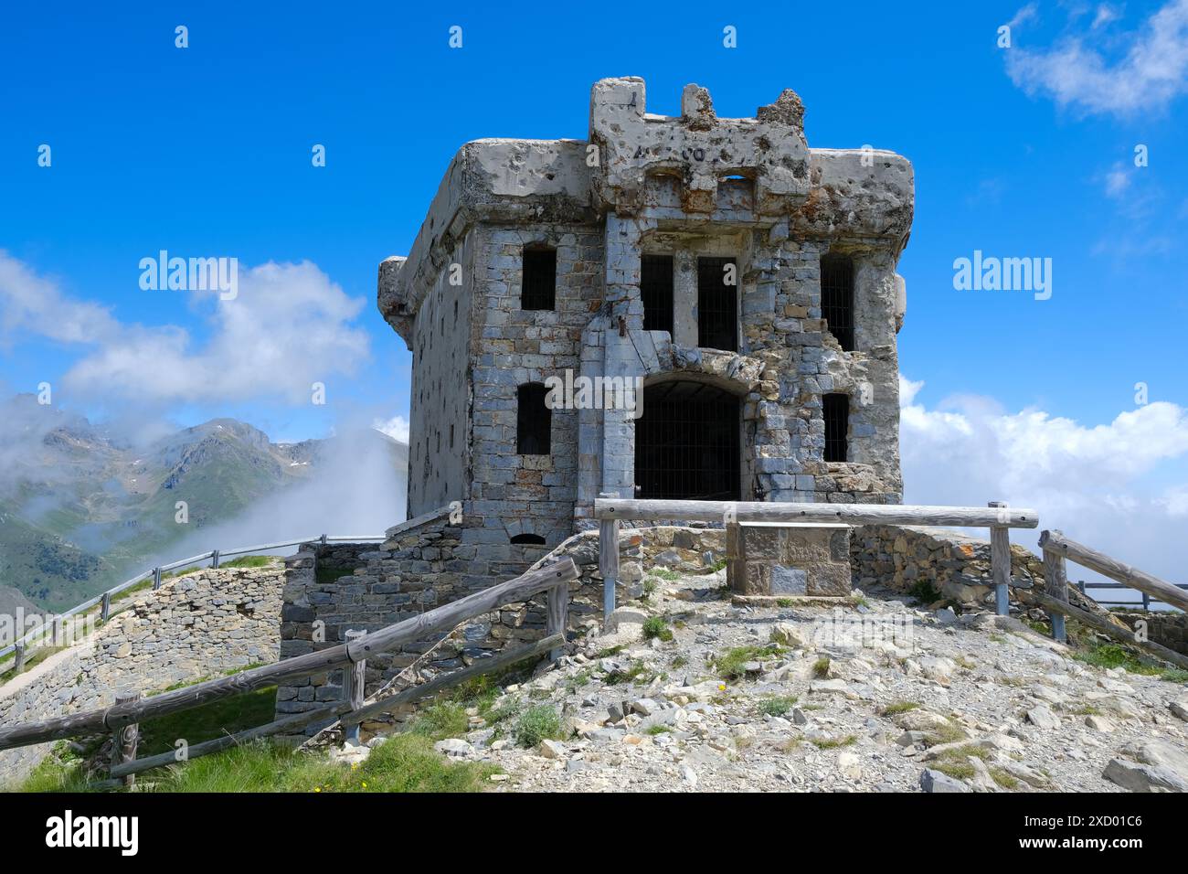 Fort La Redoute built in 1897, became a place of memory. Hiking in the ...
