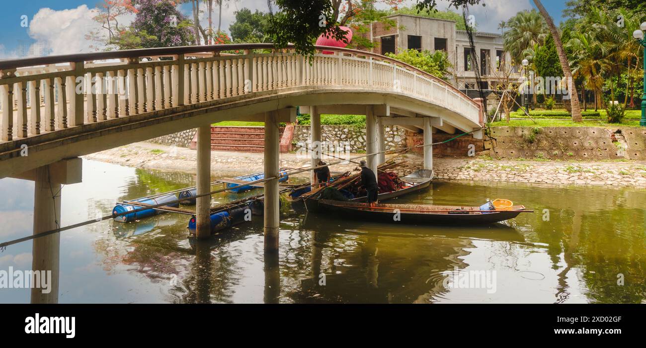 Not to be missed superb Thong Nhat Park (LeninPark), Hanoi Old Town ...