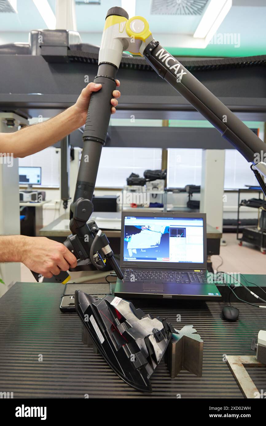 MCAx measuring arm. Coordinate measuring machine portable with escanner ...