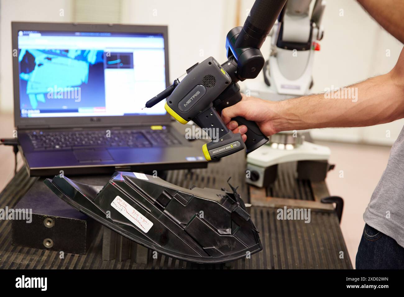 MCAx measuring arm. Coordinate measuring machine portable with escanner ...