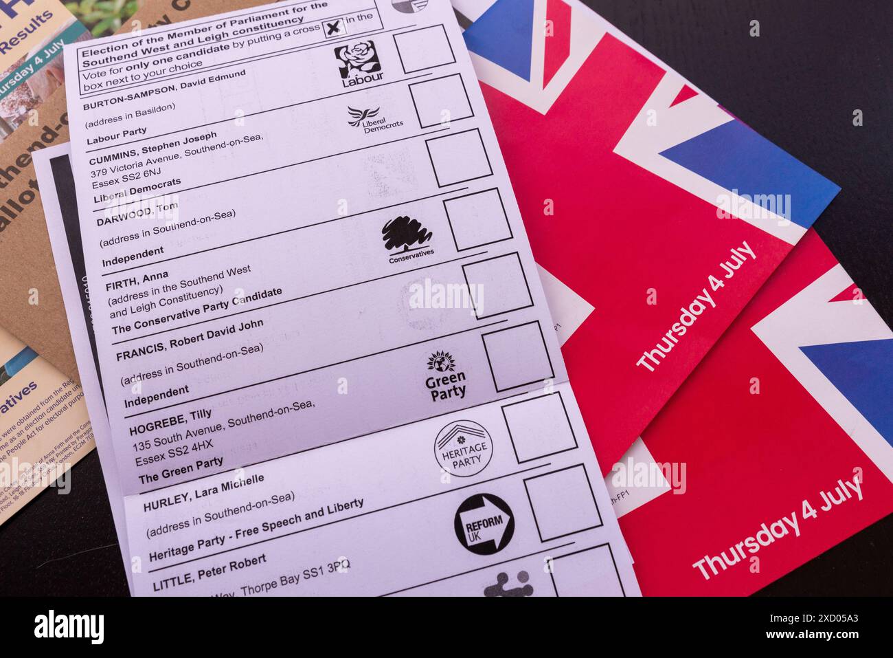 Lara michelle hurley hi-res stock photography and images - Alamy