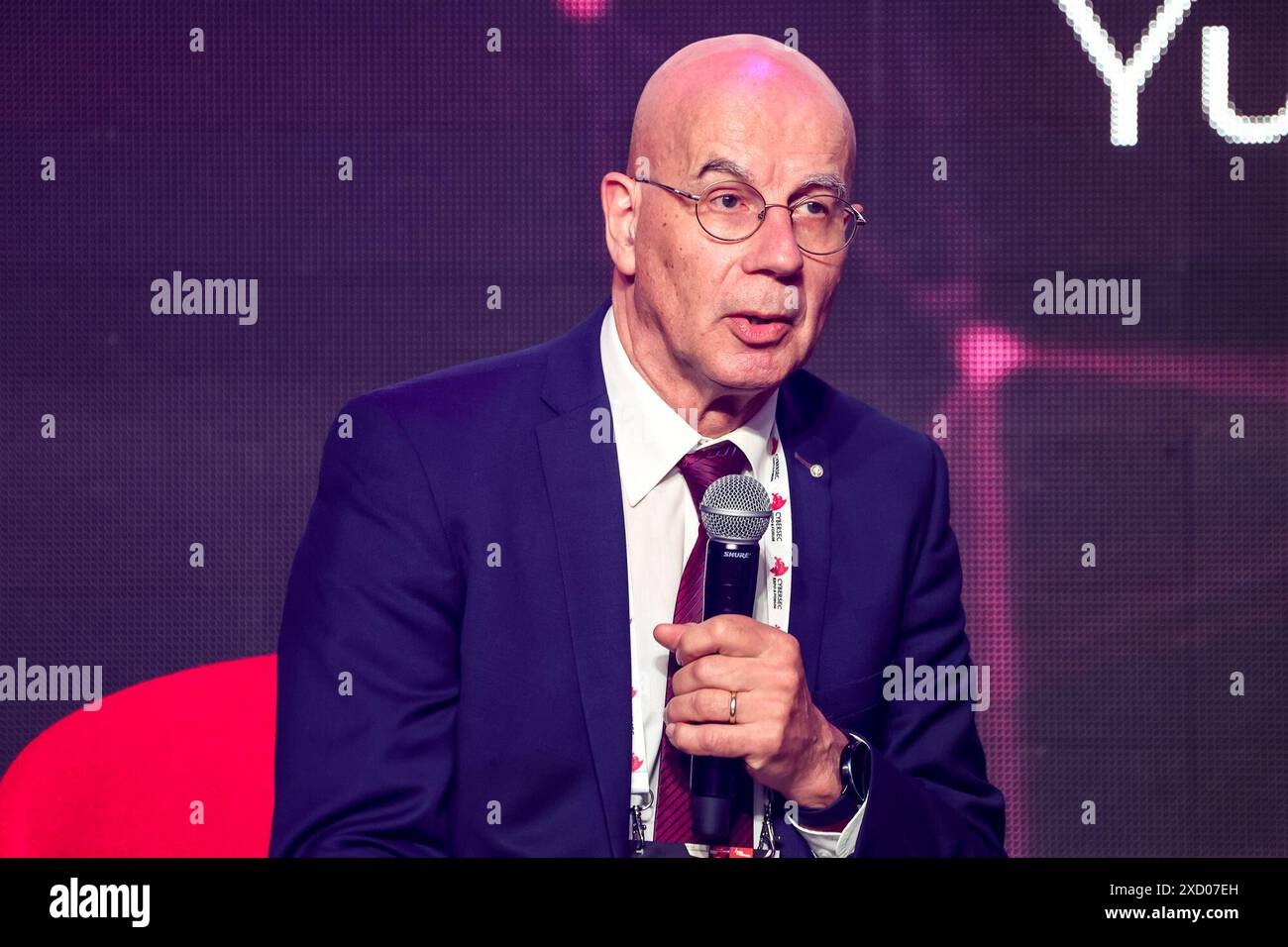 Connecticity hi-res stock photography and images - Alamy