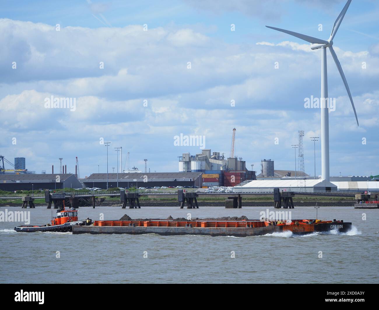 Gravesend, Kent, UK. 19th June, 2024. UK Weather: sunny and warm ...