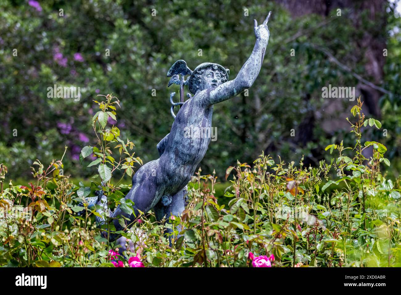 Rose garden hermes statue hi-res stock photography and images - Alamy