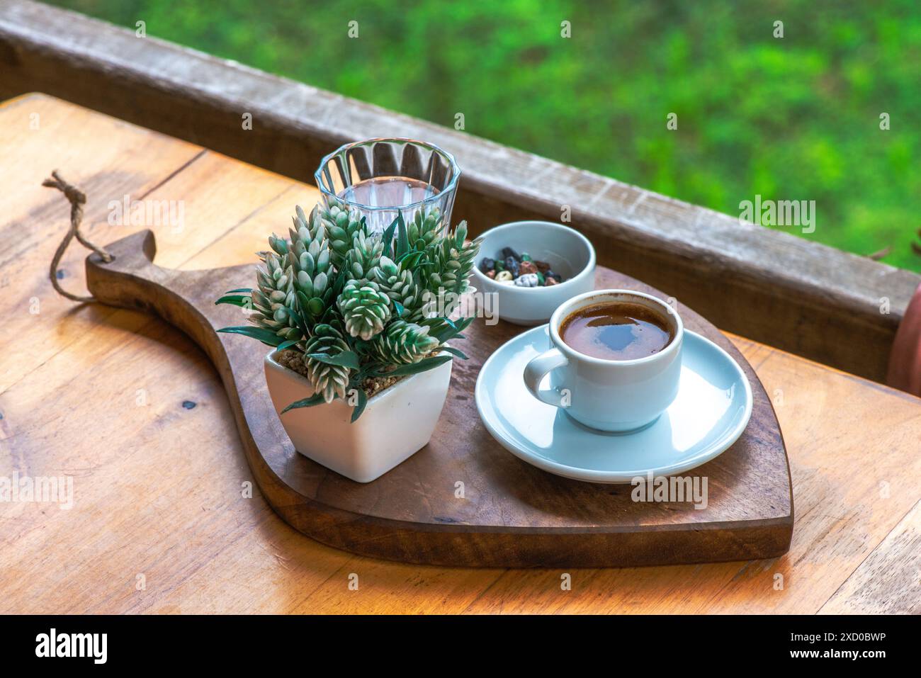 Serene water setting hi-res stock photography and images - Alamy