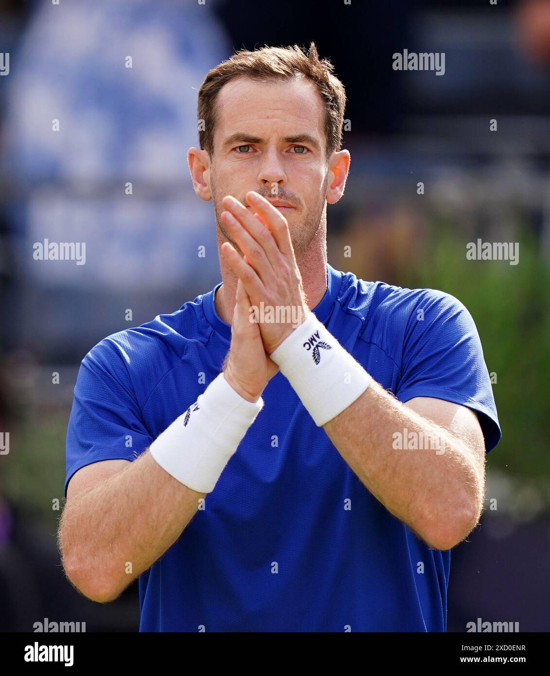 Andy Murray applauds the fans after retiring from his match against ...