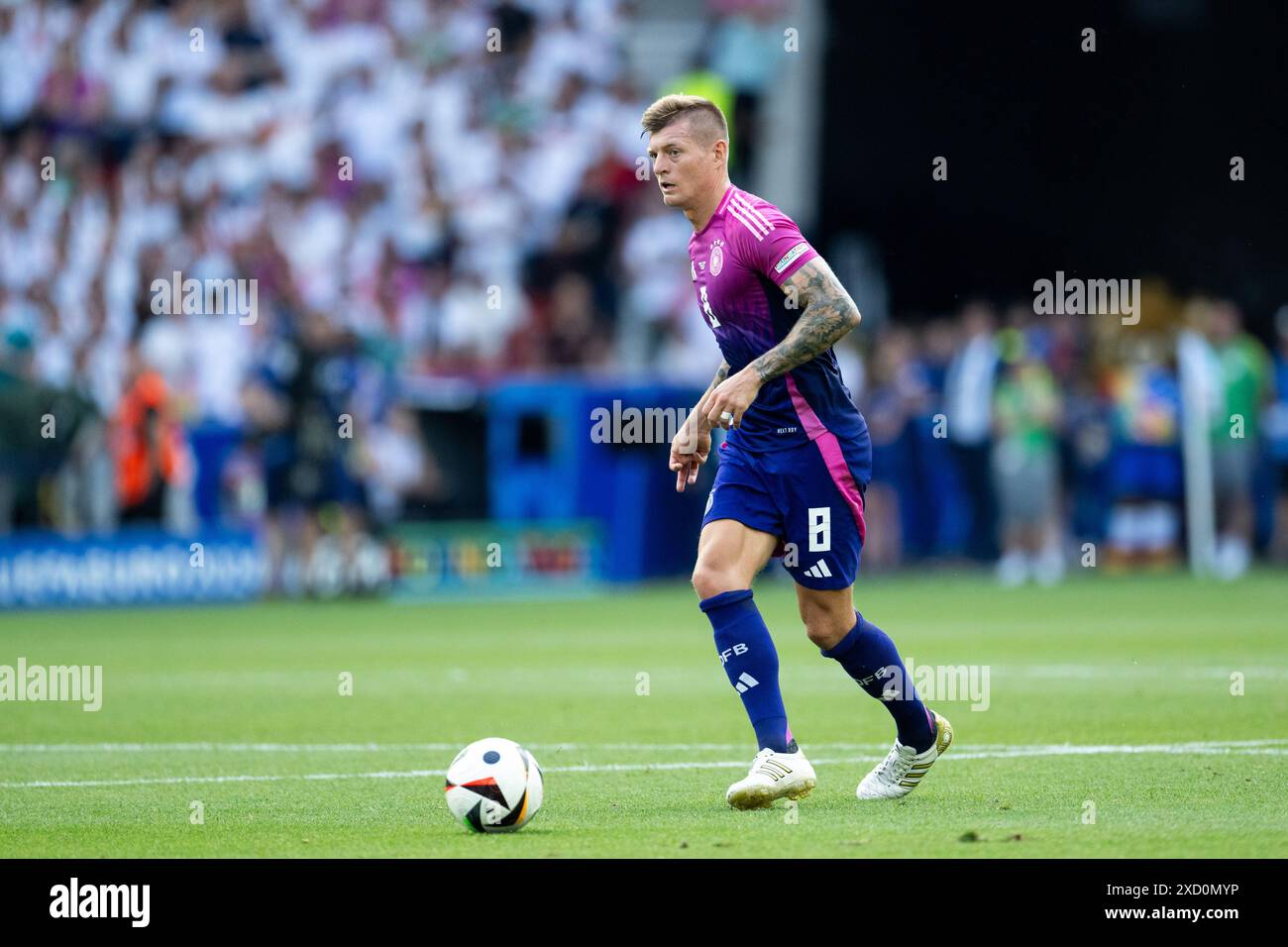 Toni Kroos (Deutschland, #08) am Ball, GER, Germany (GER) vs. Ungarn ...