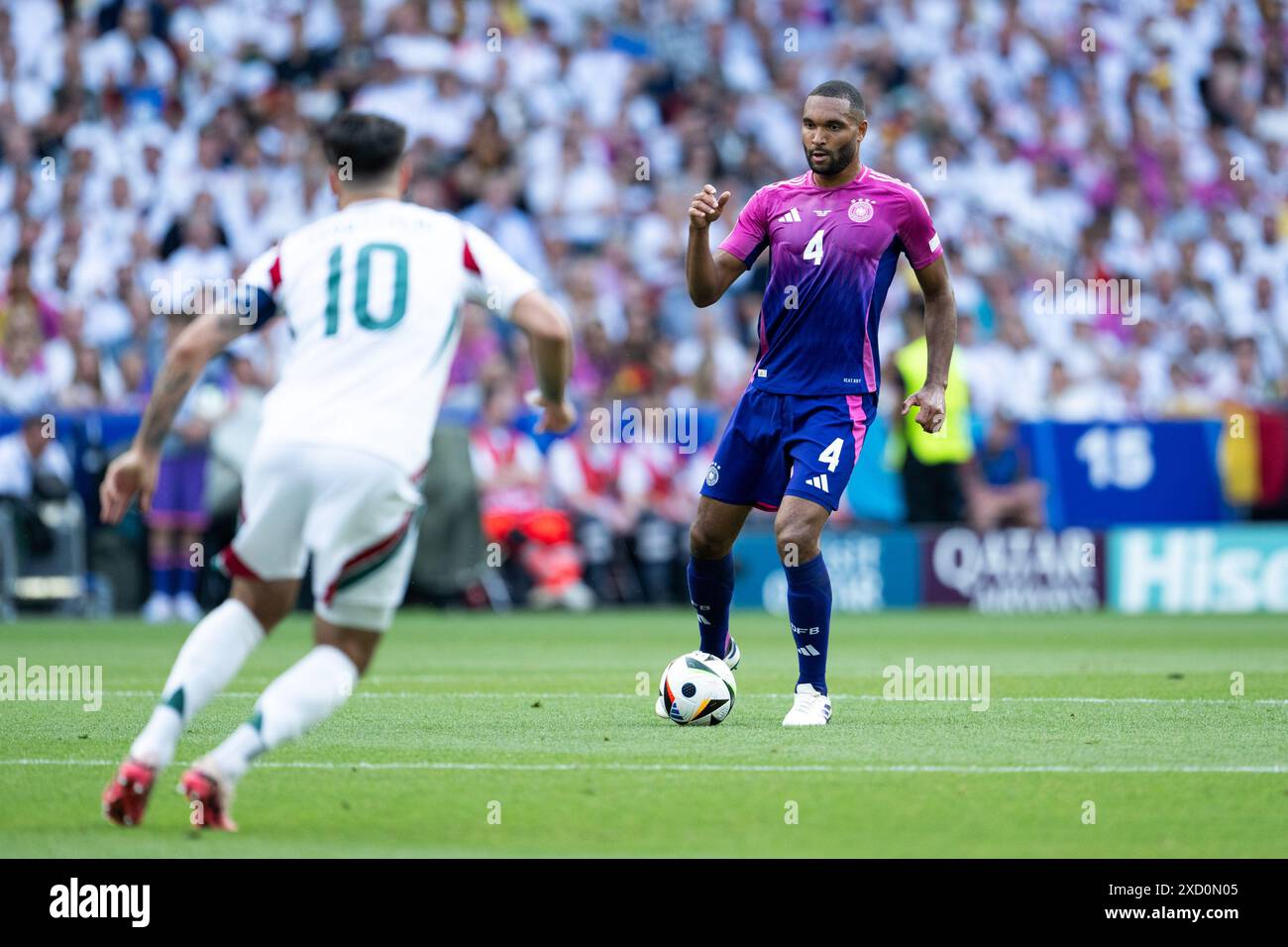 Jonathan Tah (Deutschland, #04) am Ball, GER, Germany (GER) vs. Ungarn ...