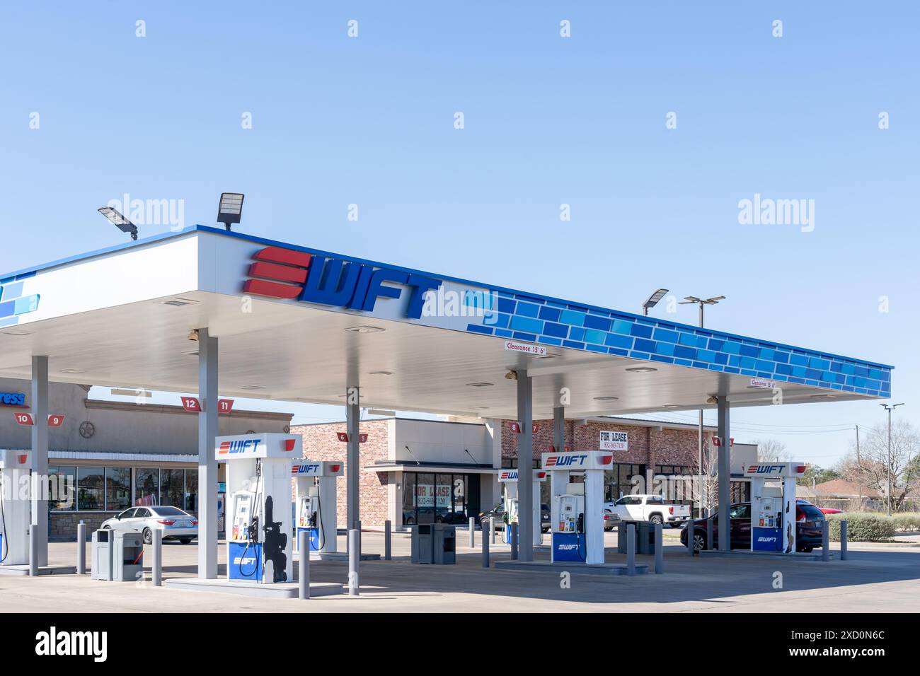 Swift gas station hi-res stock photography and images - Alamy
