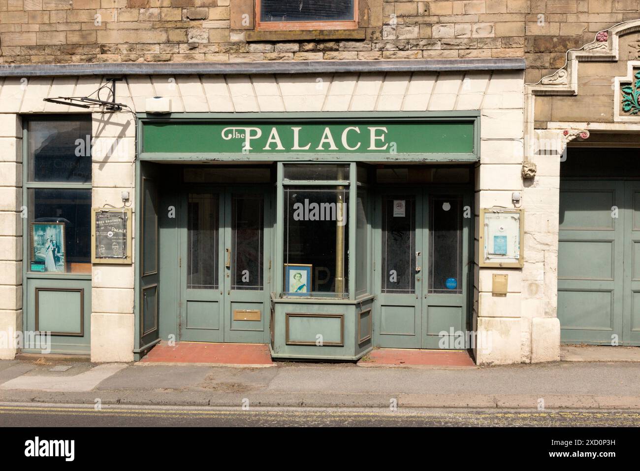 The Palace cinema. Market Place, Longridge Stock Photo - Alamy