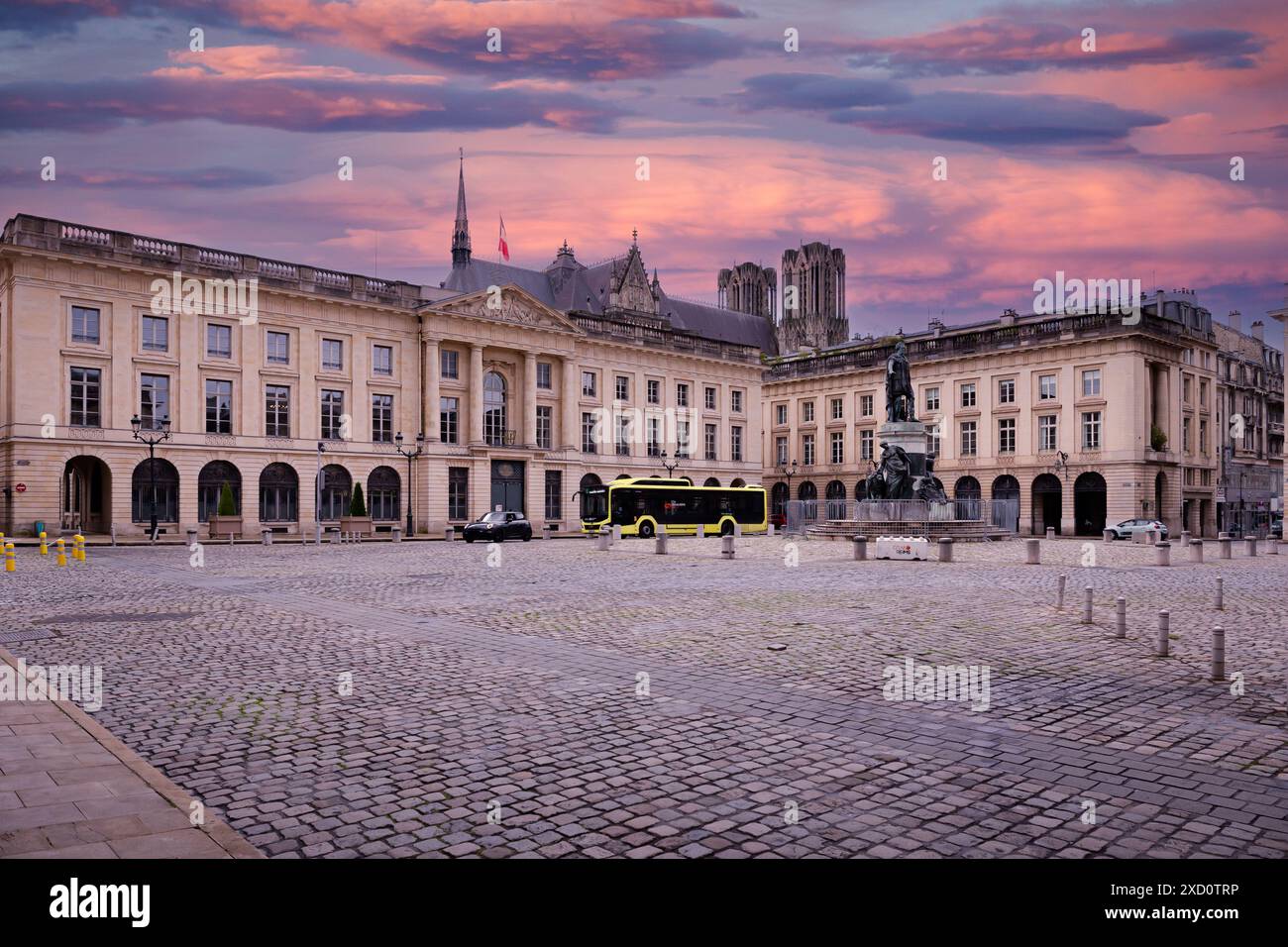 Place royale architecture hi-res stock photography and images - Alamy