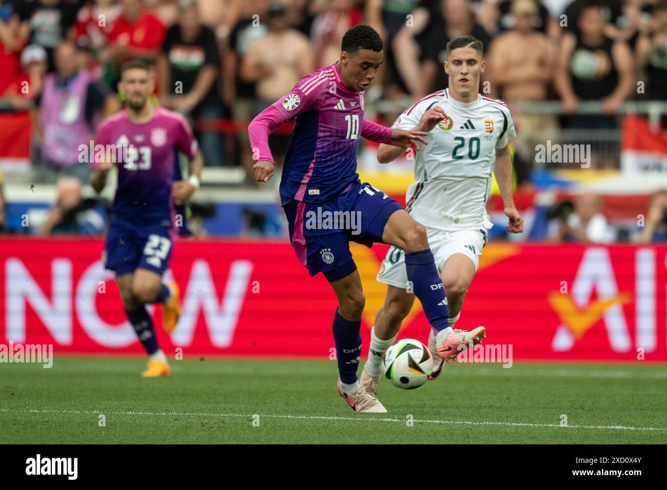 Jamal Musiala (Deutschland #10), Roland Sallai (Ungarn, #20), GER ...
