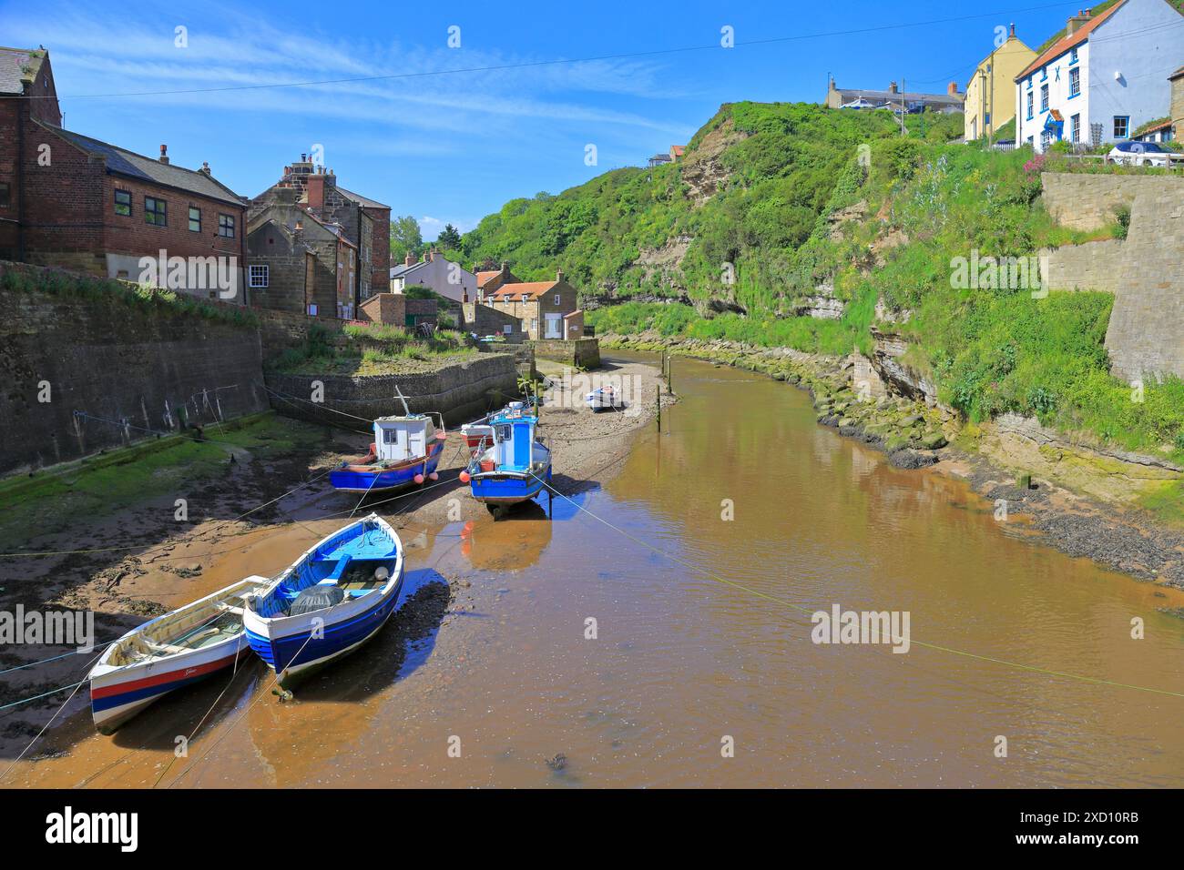 Fishing boats moored in Staithes Beck, Staithes, North Yorkshire, North ...