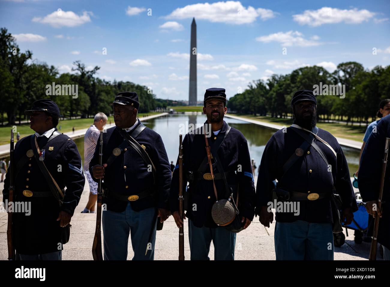 Members of the U.S. Colored Troops and Buffalo Soldier living ...