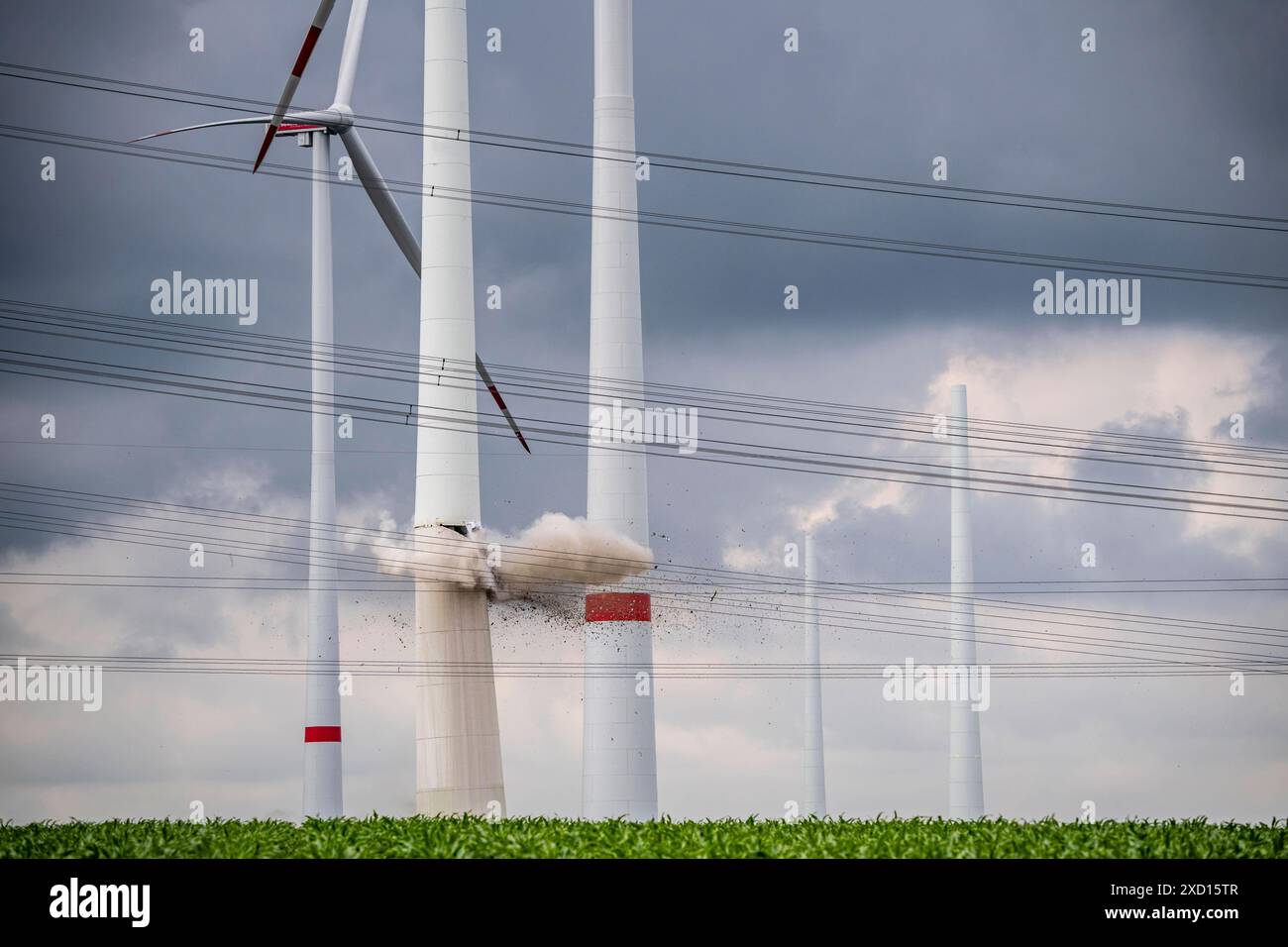 Turbine produzieren hi-res stock photography and images - Alamy