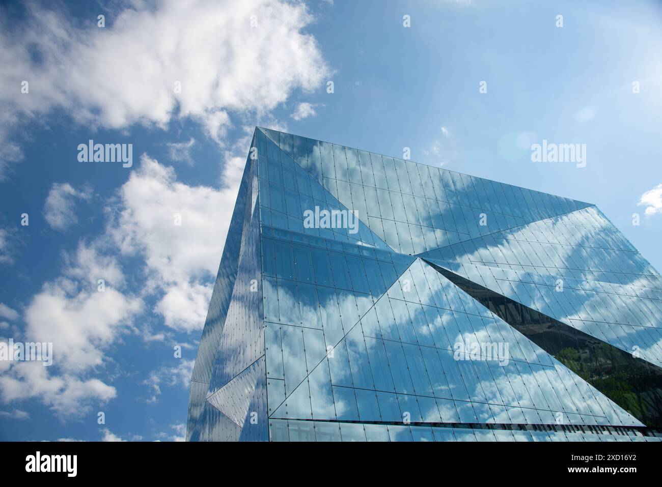 the famous Cube at Washington square in Berlin, Germany Stock Photo - Alamy
