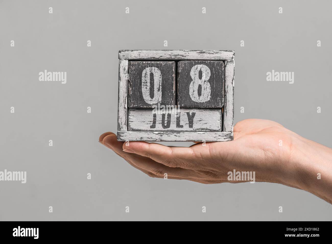 Cube calendar date 08 hi-res stock photography and images - Alamy