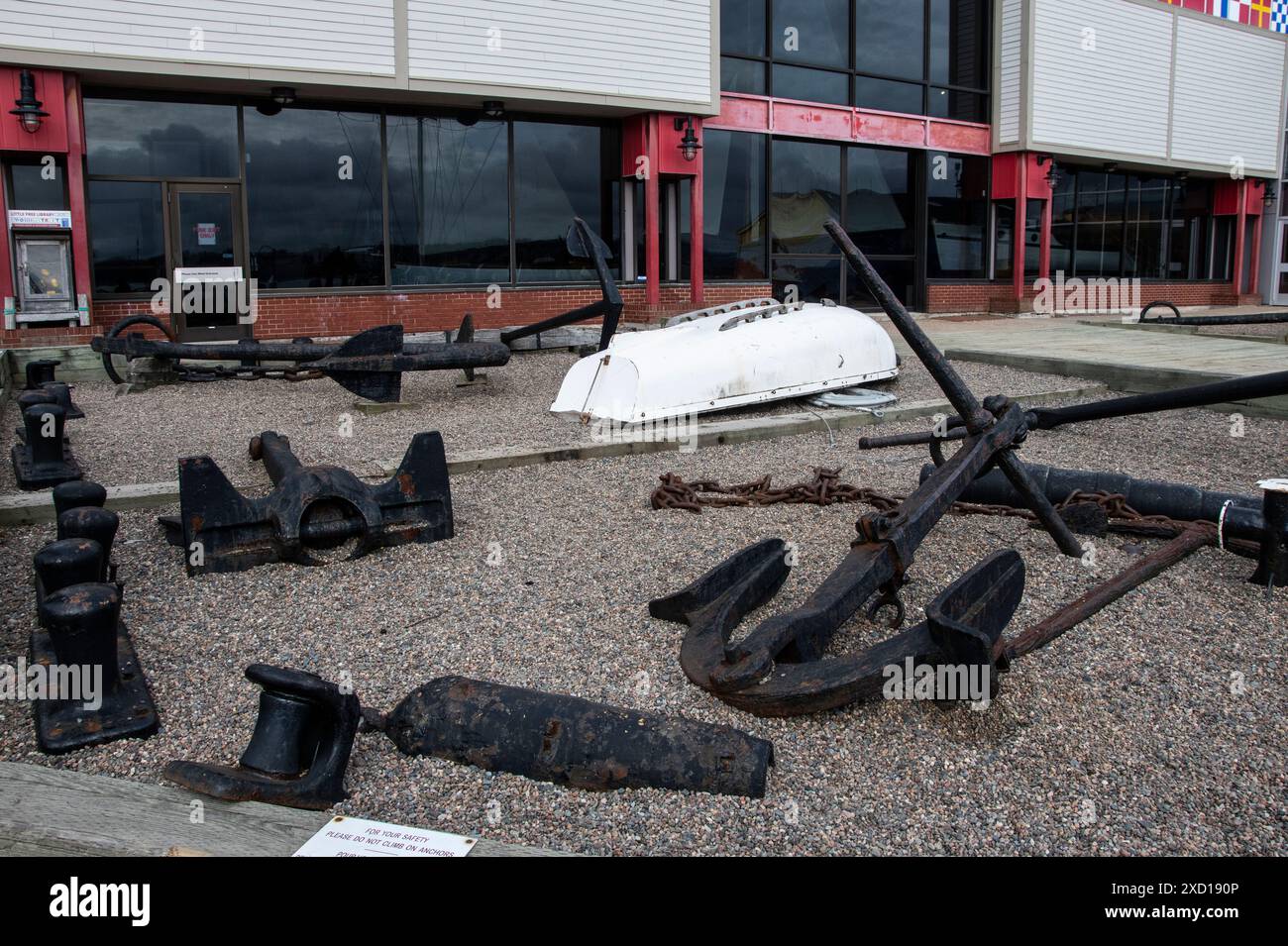 Various types of anchors displayed outside of the Maritime Museum of ...