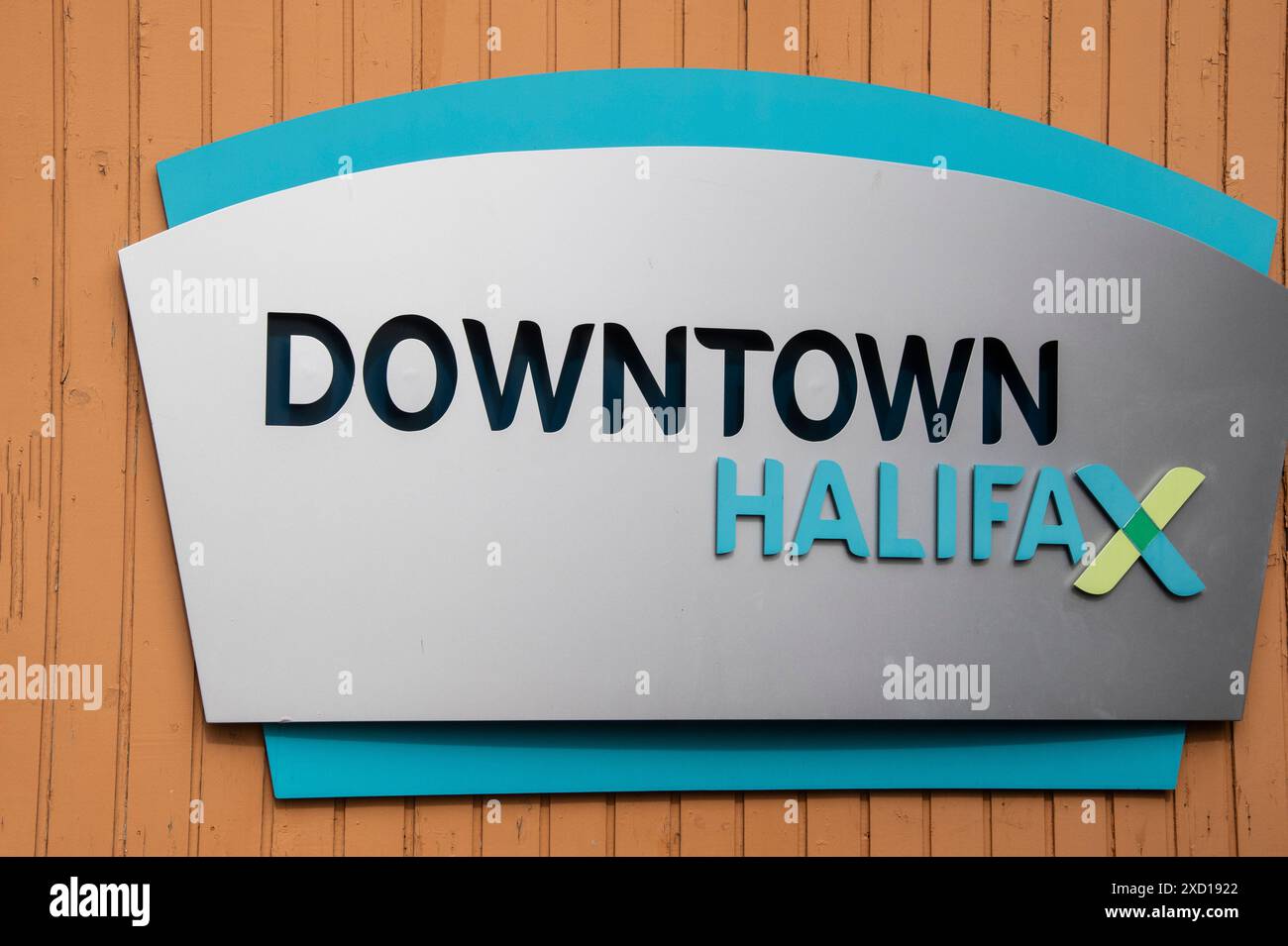 Welcome to downtown Halifax sign at the waterfront boardwalk in Halifax ...