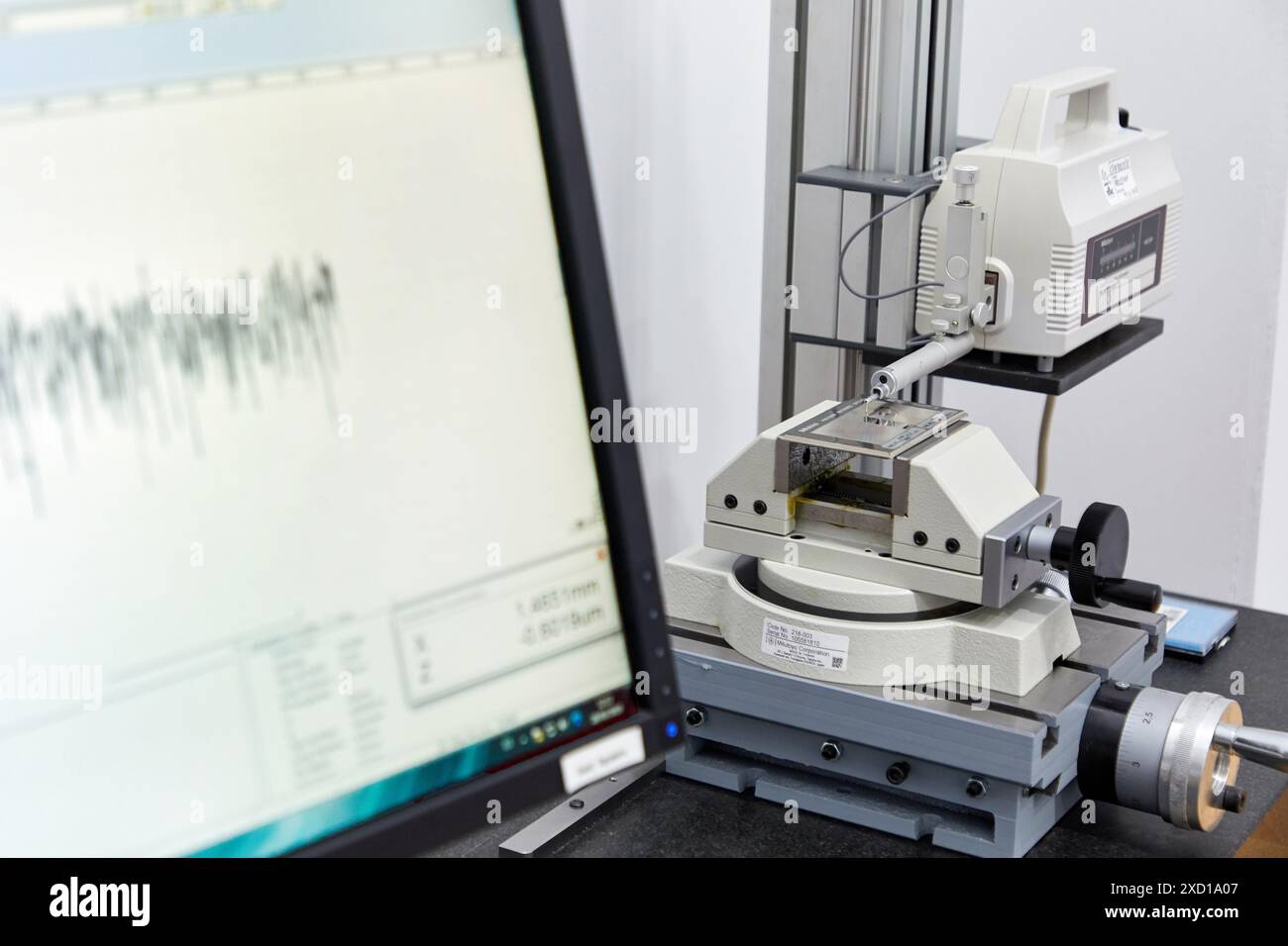 Service dimensional measuring machine hi-res stock photography and ...