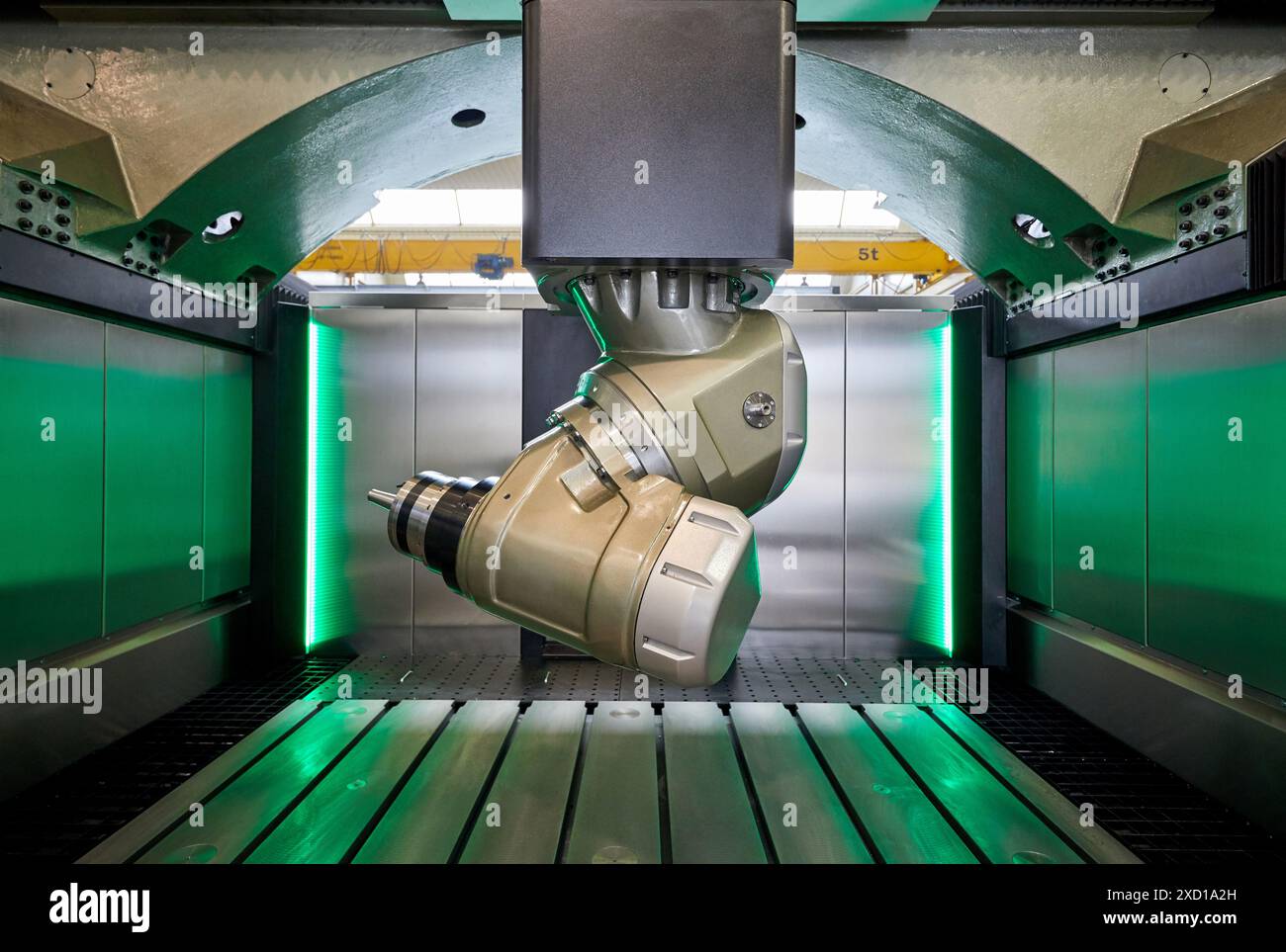 Machining Centre, CNC Milling. Machine tool, Metal industry, Mechanical ...