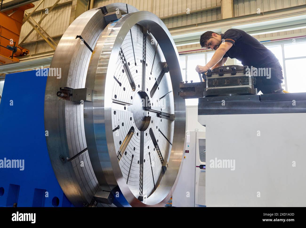 Machining Centre, CNC, Horizontal turning and Milling lathe. Design ...