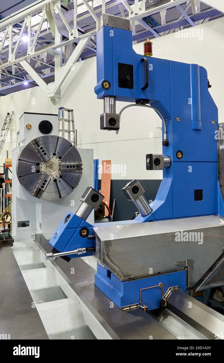 Machining Centre, CNC, Horizontal turning and Milling lathe. Design ...