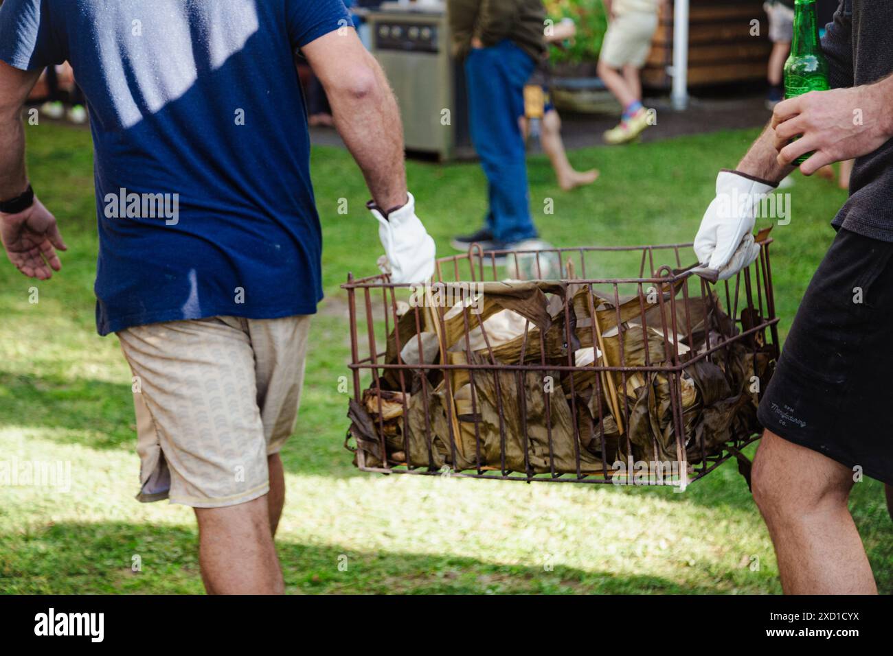 Hangi stones hi-res stock photography and images - Alamy