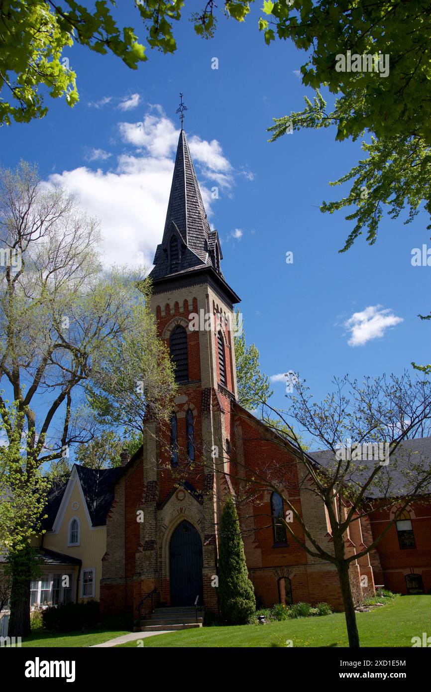 Charming old church hi-res stock photography and images - Alamy