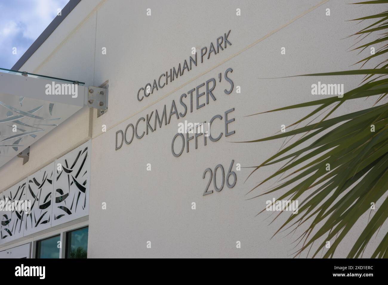 Dockmasters office hi-res stock photography and images - Alamy